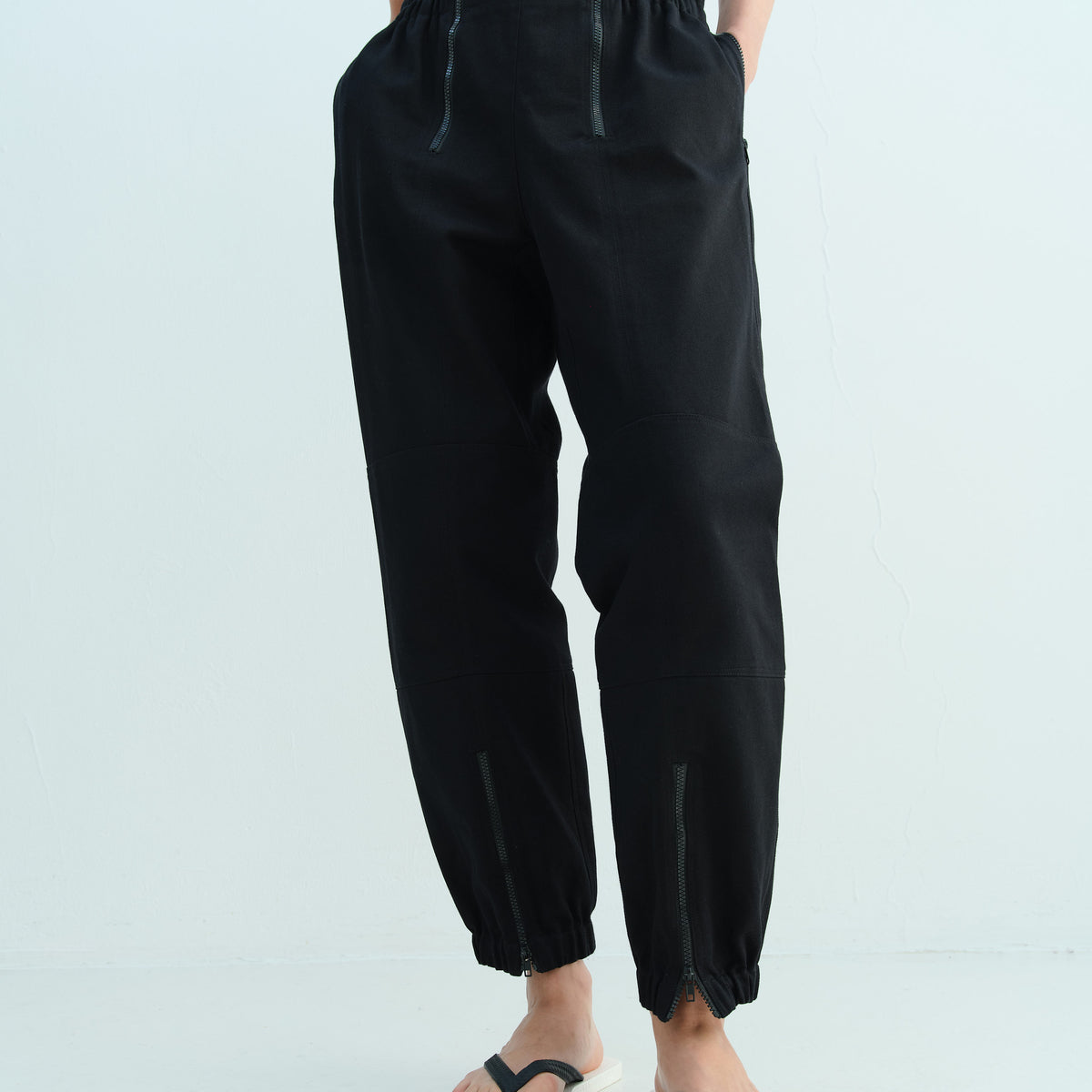 TRACK PANTS / BLACK TWILL – RIKA STUDIOS