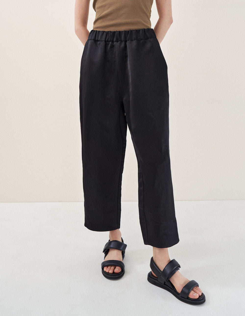 Pants – RIKA STUDIOS